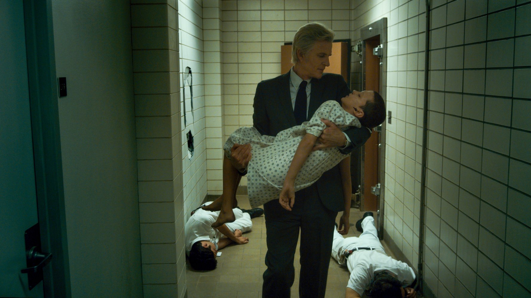 Stranger Things Chapter 3: Holly, Jolly Recap – Metawitches