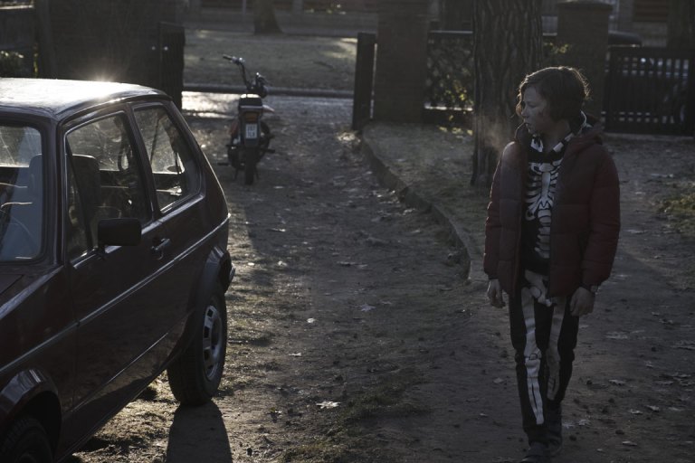 Dark Season 1 Episode 3: Past and Present Recap – Metawitches