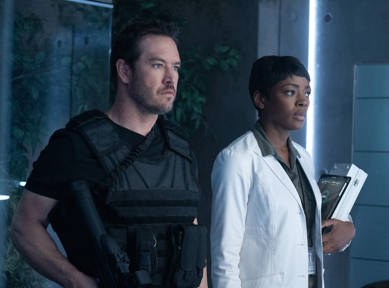 The Passage Season 1 Episode 9: Stay in the Light Recap – Metawitches